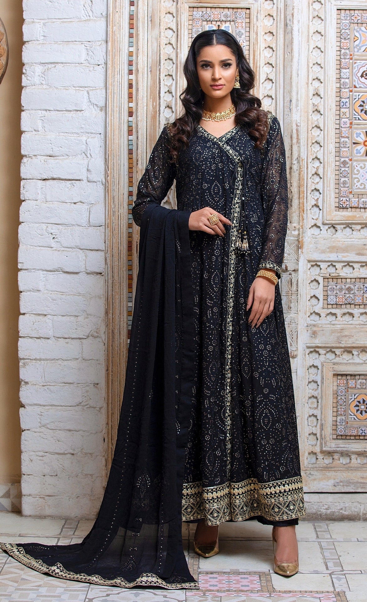 Formal Wears – Goldenzaribyshujat